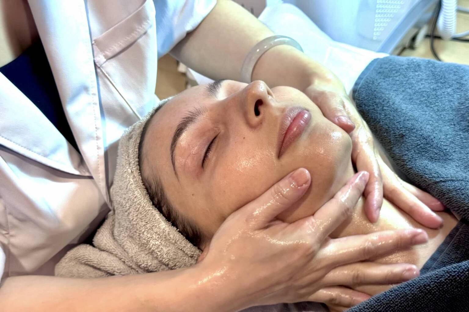 Facial Care | Spot Removal | Facial Lifting Auckland